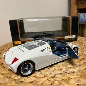 maisto | Accessories | Maisto Special Edition Ford Gt9 Diecast Vehicle ...